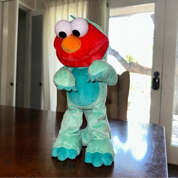 Sesame Street | Toys | Sesame Street Dino Stomp Elmo 3inch Plush ...